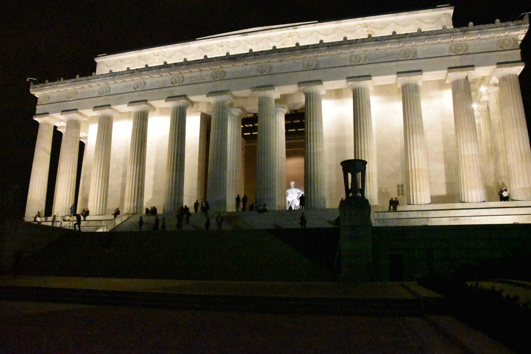 Washington DC Monuments At Night (Best DC Monuments At Night Tours ...