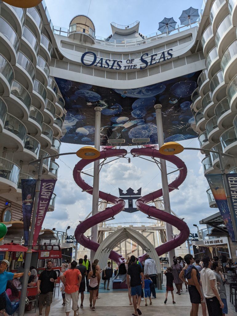 31 Best Things To Do On Oasis Of The Sea For Families (Oasis Of The ...